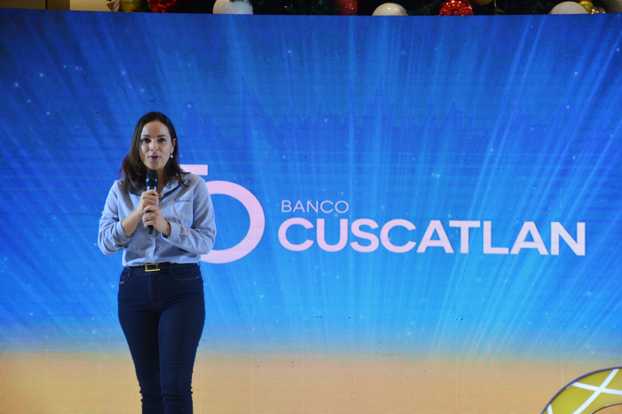 Banco CUSCATLAN termina el año en grande premiando a 100 ganadores ...